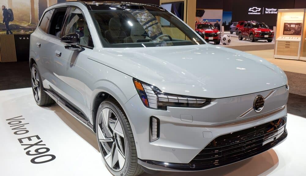 2025 Volvo EX90 Headlight Software Issue Leads To Recall By Company ...